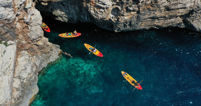 SEA KAYAKING & ISLAND EXPLORATION – Incentive ideas – Meetings & Events ...